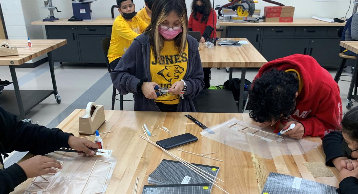 Jones Magnet Middle School | Northside Independent School District